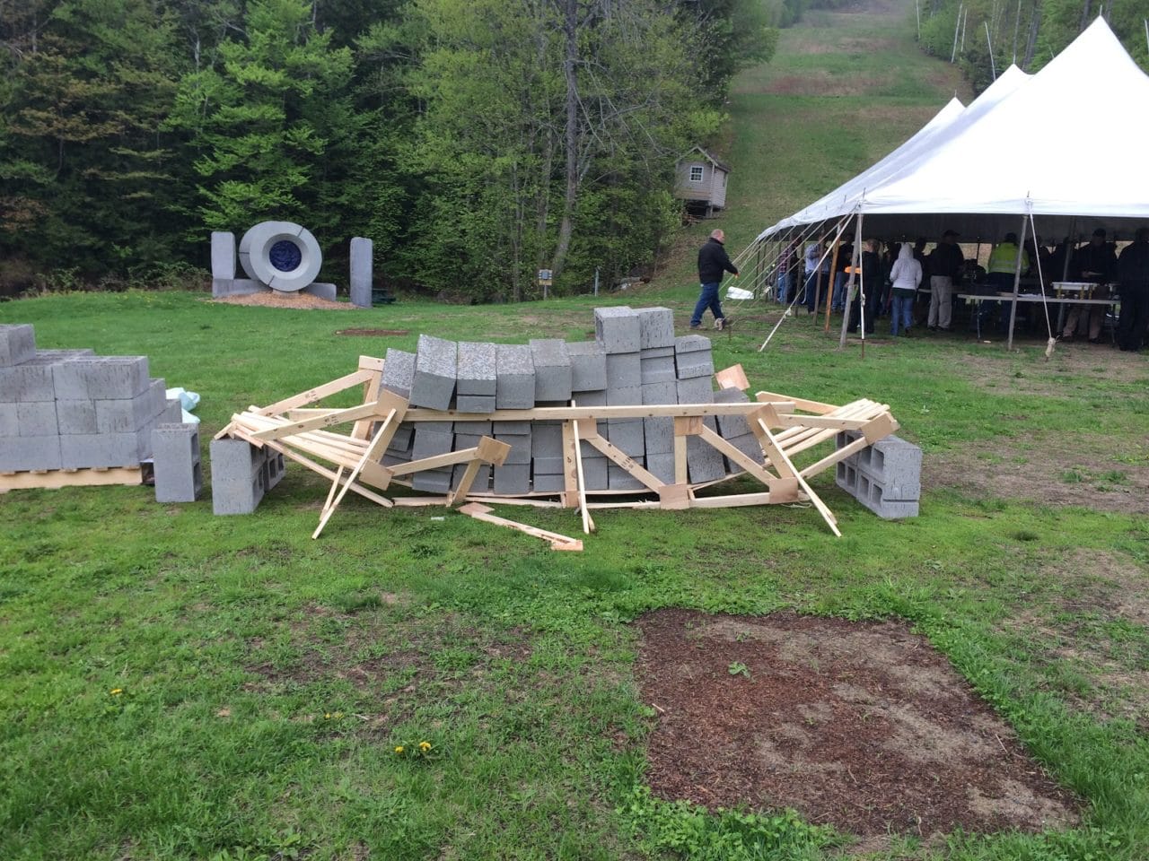 HEB's Bridge Breaking a Success at Mountain of Demonstrations - HEB ...