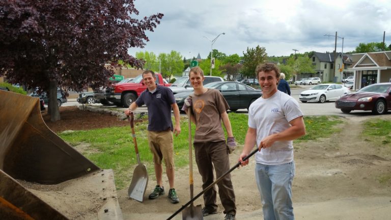 HEB Participates in Berlin Day of Caring - HEB Engineers